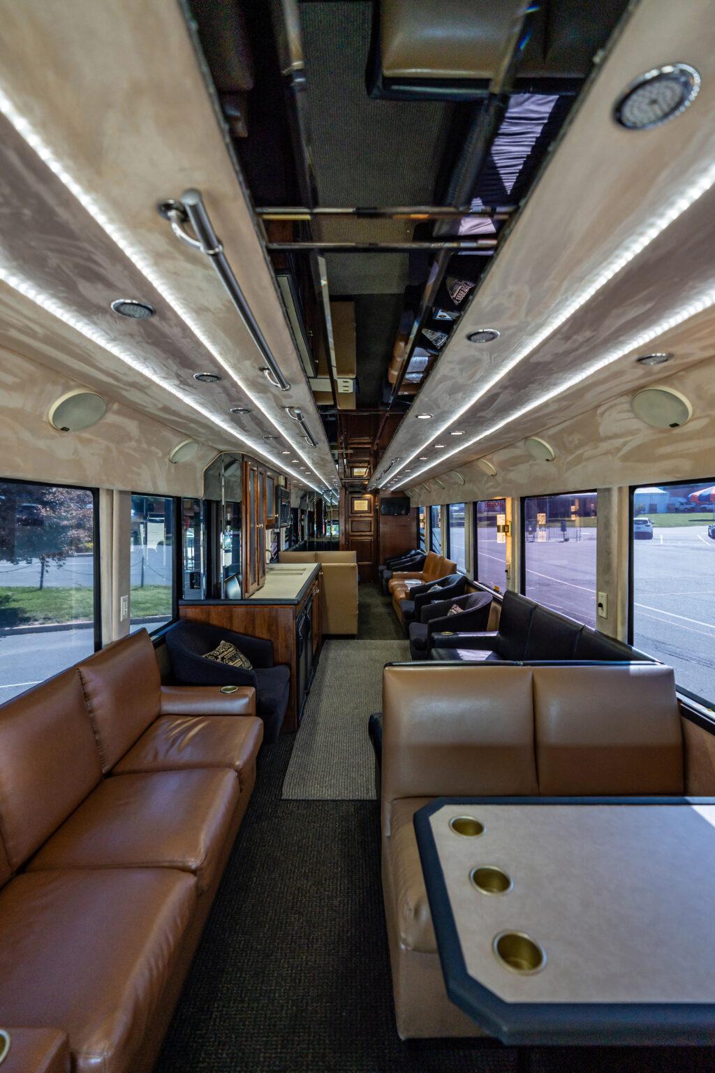 VIP Charter Bus Rental from Peter Pan Bus | Peter Pan Bus Charter Services